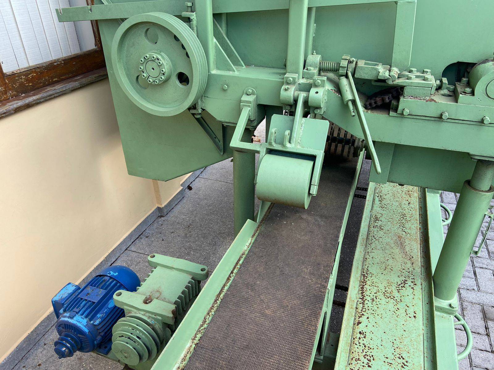 SERRA FITA HORIZONTAL MARCA VANTEC 900MM - Kimaquinas