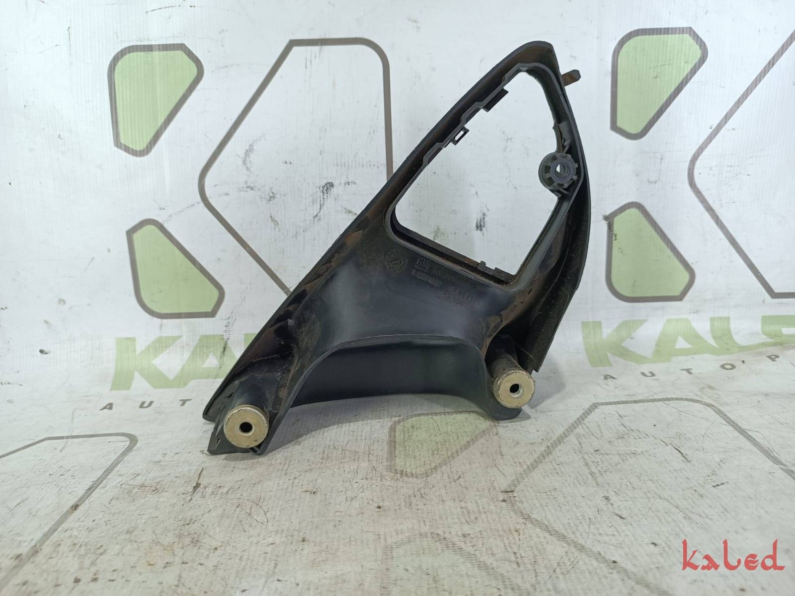 Puxador de porta dianteiro esquerdo GM OMEGA 92-95 - Kaled Auto Parts