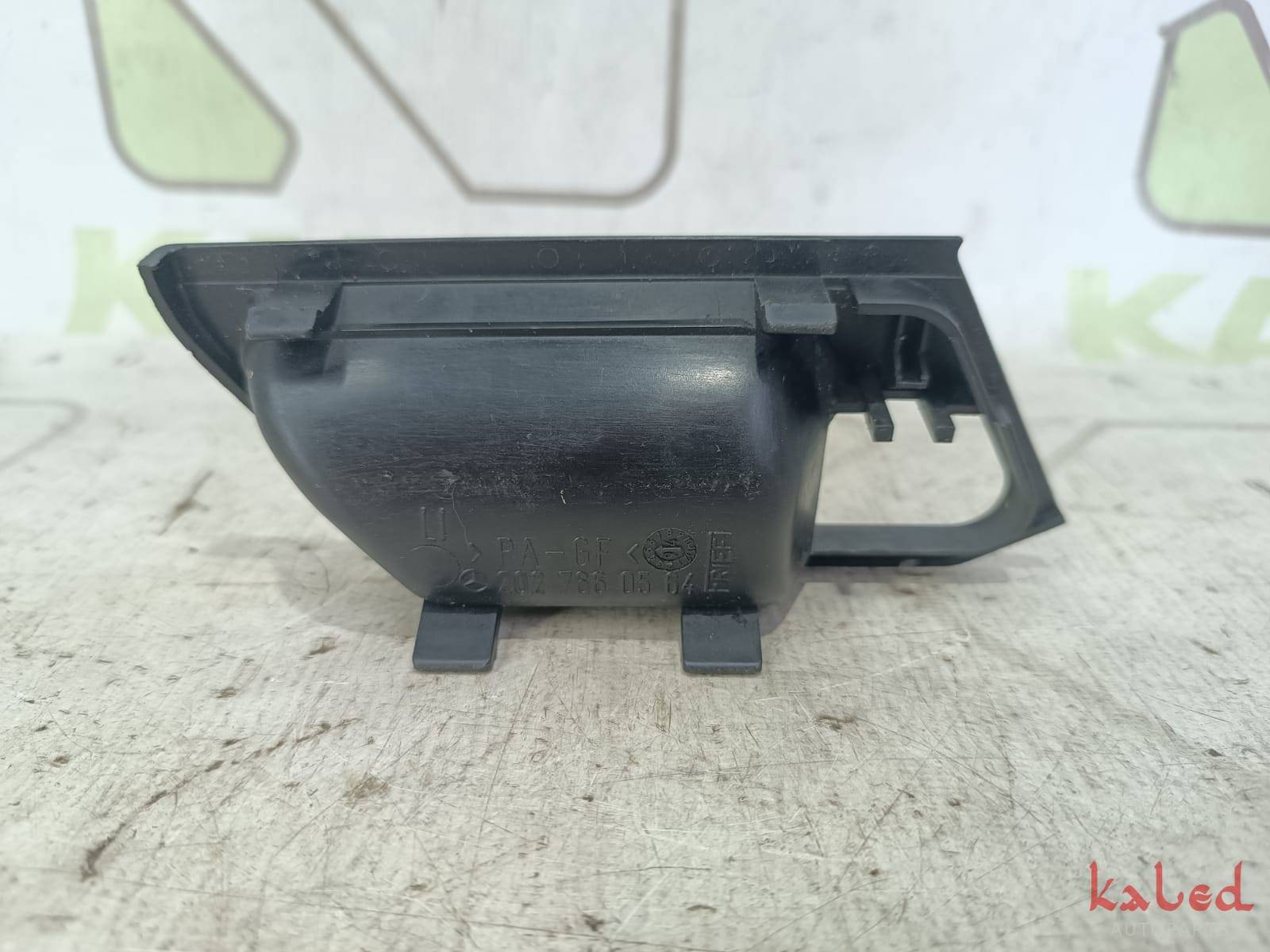 Moldura maçaneta interna lado esquerdo Mercedes C180 1995 - Kaled Auto ...