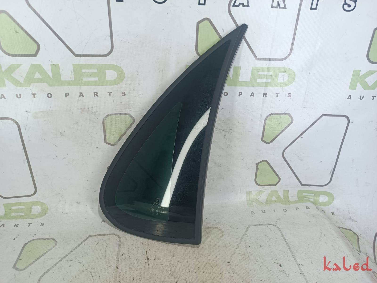 Vidro fixo traseiro direito GM Corsa Sedan 96-02 - Kaled Auto Parts