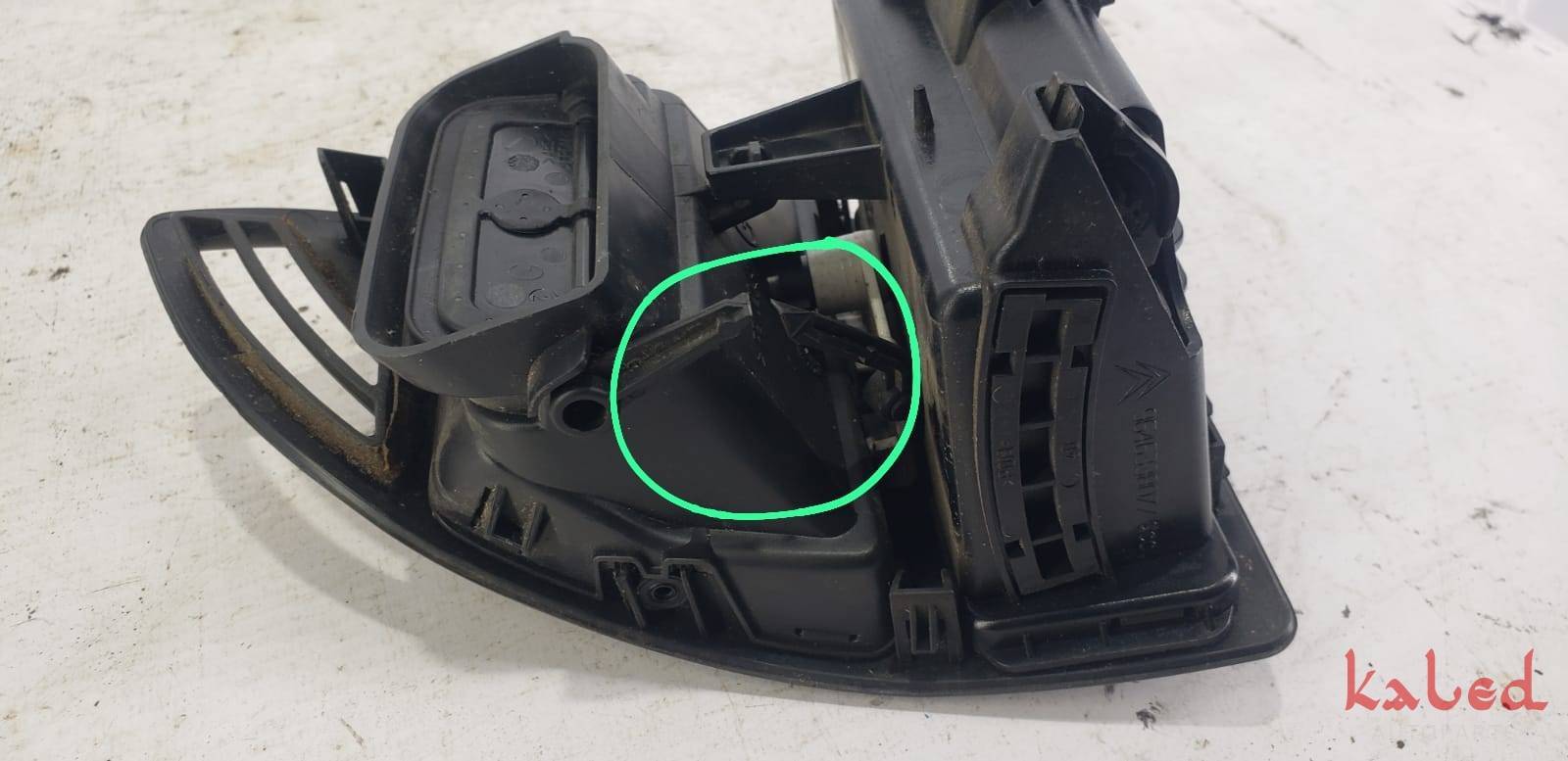 Difusor Saída Ar Esquerdo e Porta Cartão Citroen C4 Pallas Vtr - Kaled ...
