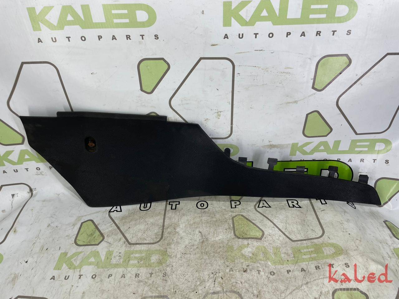 Acabamento Esquerdo Console VW Jetta 2011-2016 - Kaled Auto Parts