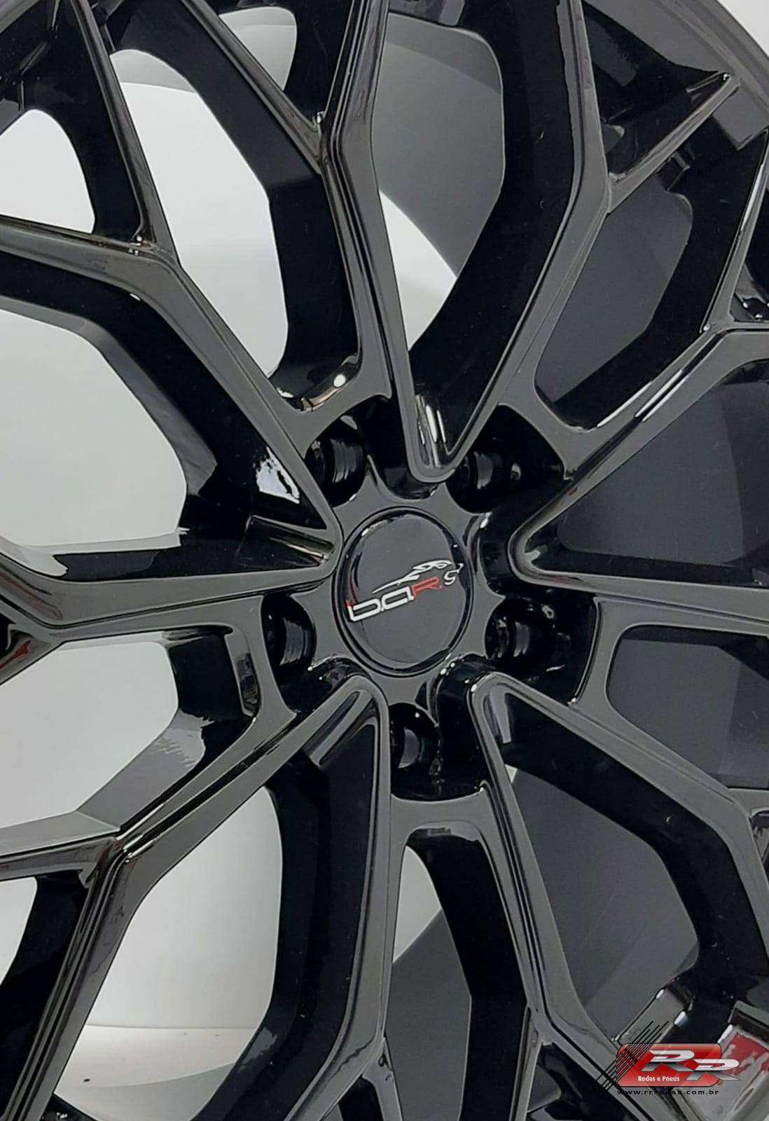 JOGO DE RODA STROLLER ESPORTIVA BAR 18X8 BLACK 5X120 ET 40 - RR Rodas